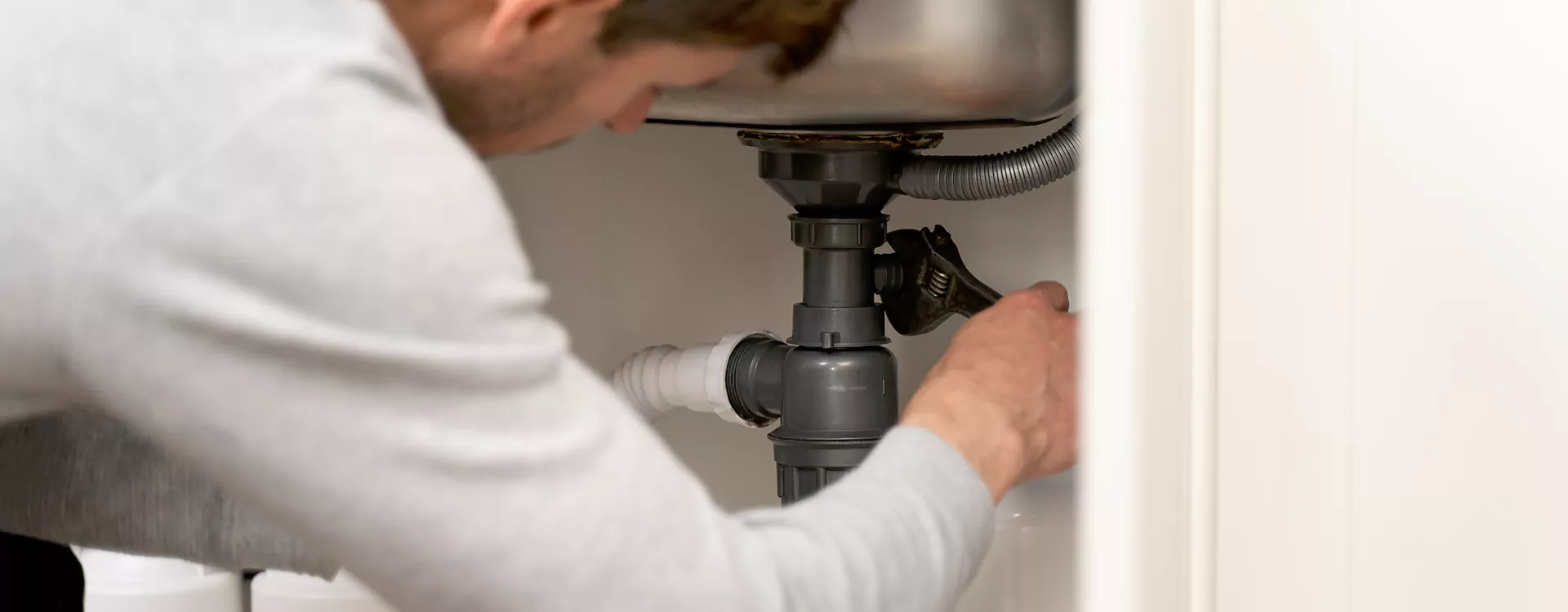 Pipe Leakage Repair Aurora, Ontario | Residential Pipe Leakage Repair ...