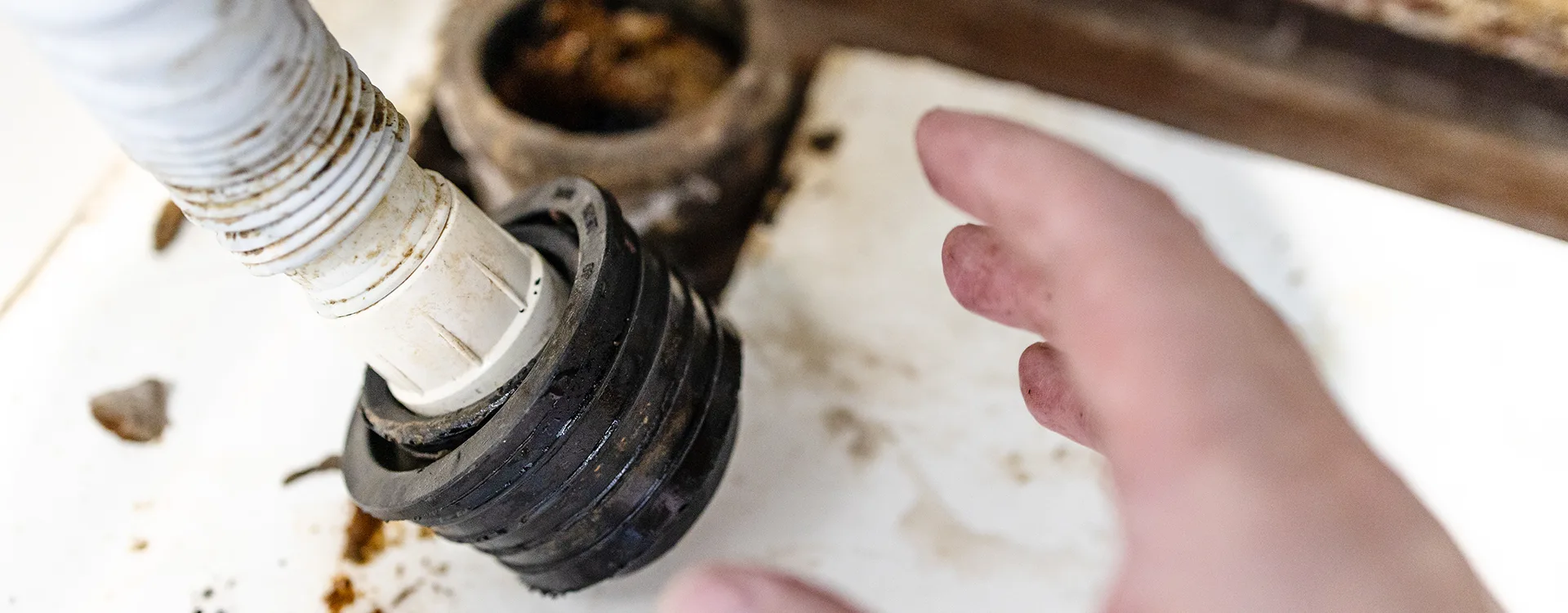 Unclog Pipes Aurora | Professional Pipes Unclogging Services